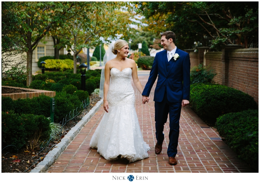 TORPEDO FACTORY WEDDING: SCOTT & COURTNEY - Donner Photos